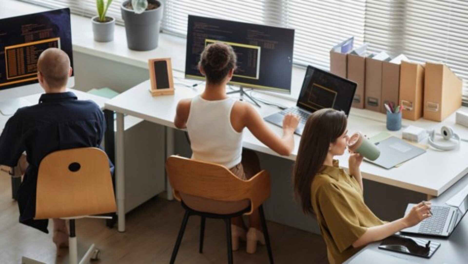 Gen Z: Γιατί η εργασία για την συγκεκριμένη γενιά είναι πλέον πιο ...